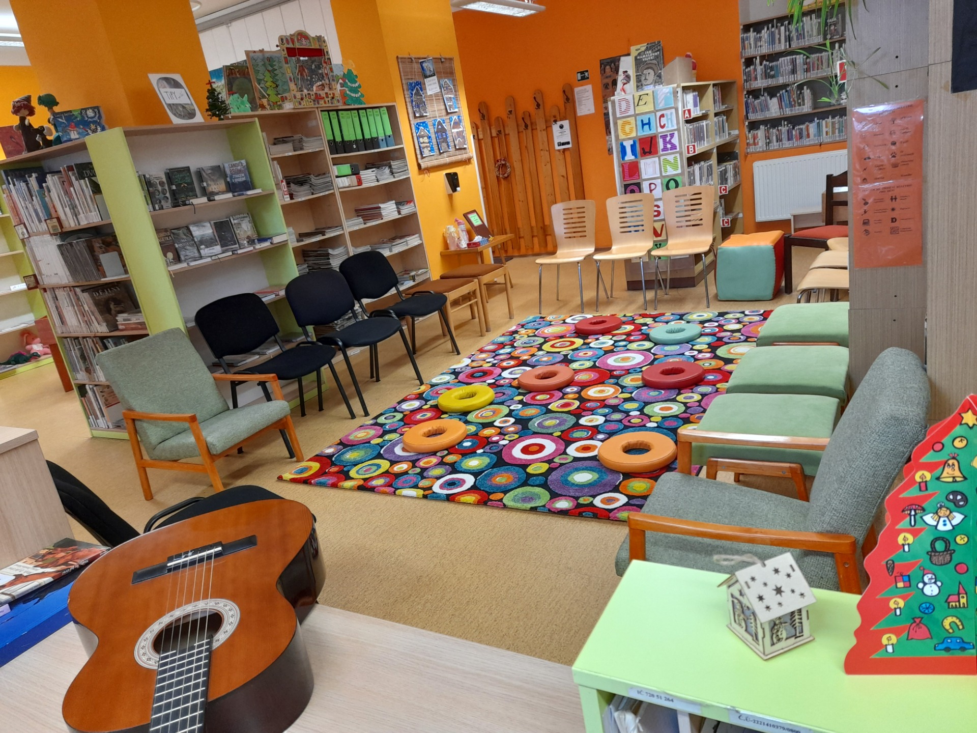 O knihovně :: www.knihovna.cvikov.cz